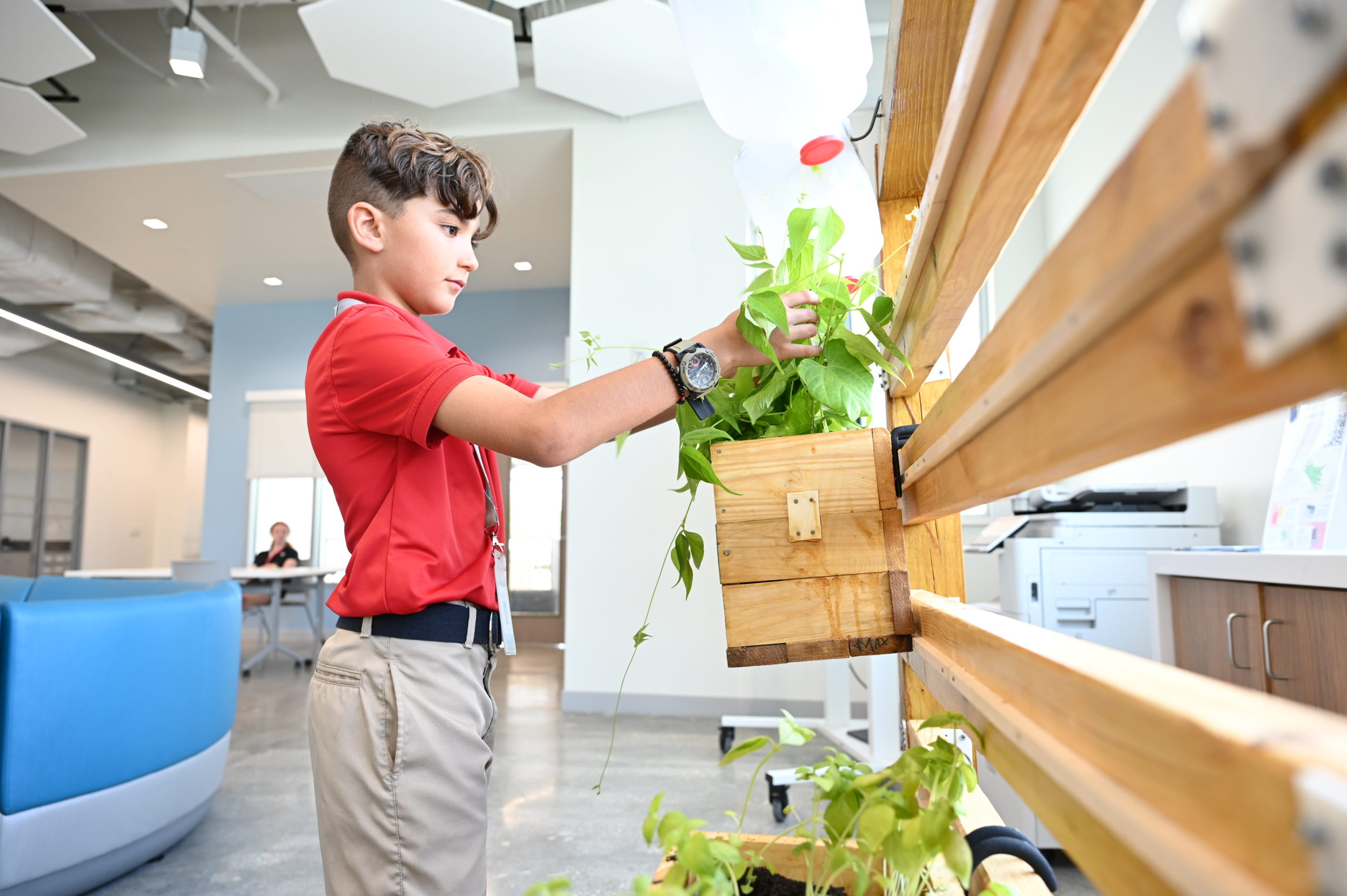 Middle School Designs Vertical Garden - Gulliver Prep